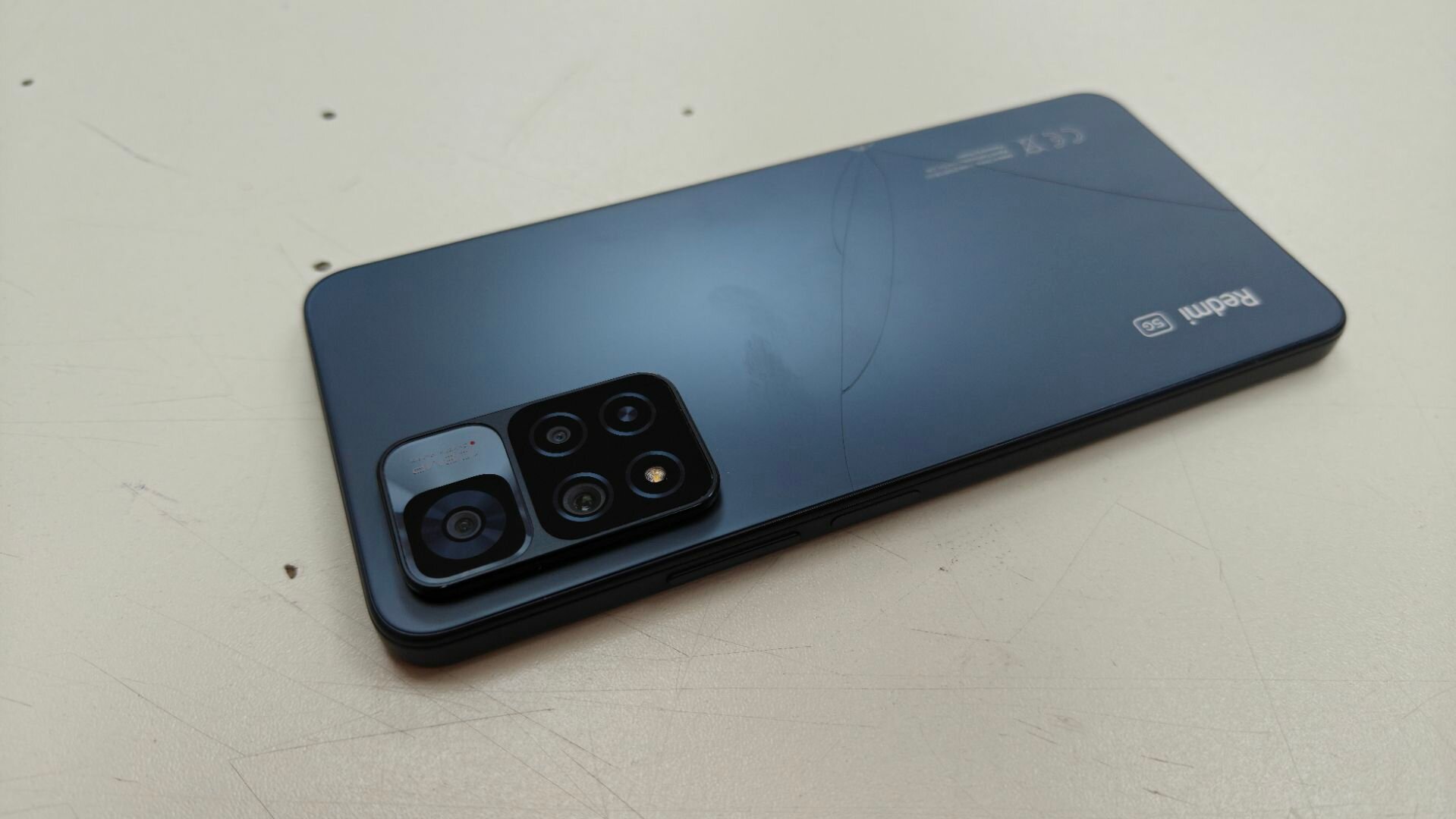 Дефект! Смартфон Xiaomi Redmi Note 11 Pro Plus 5G 6/128Gb, Б/У, уценка