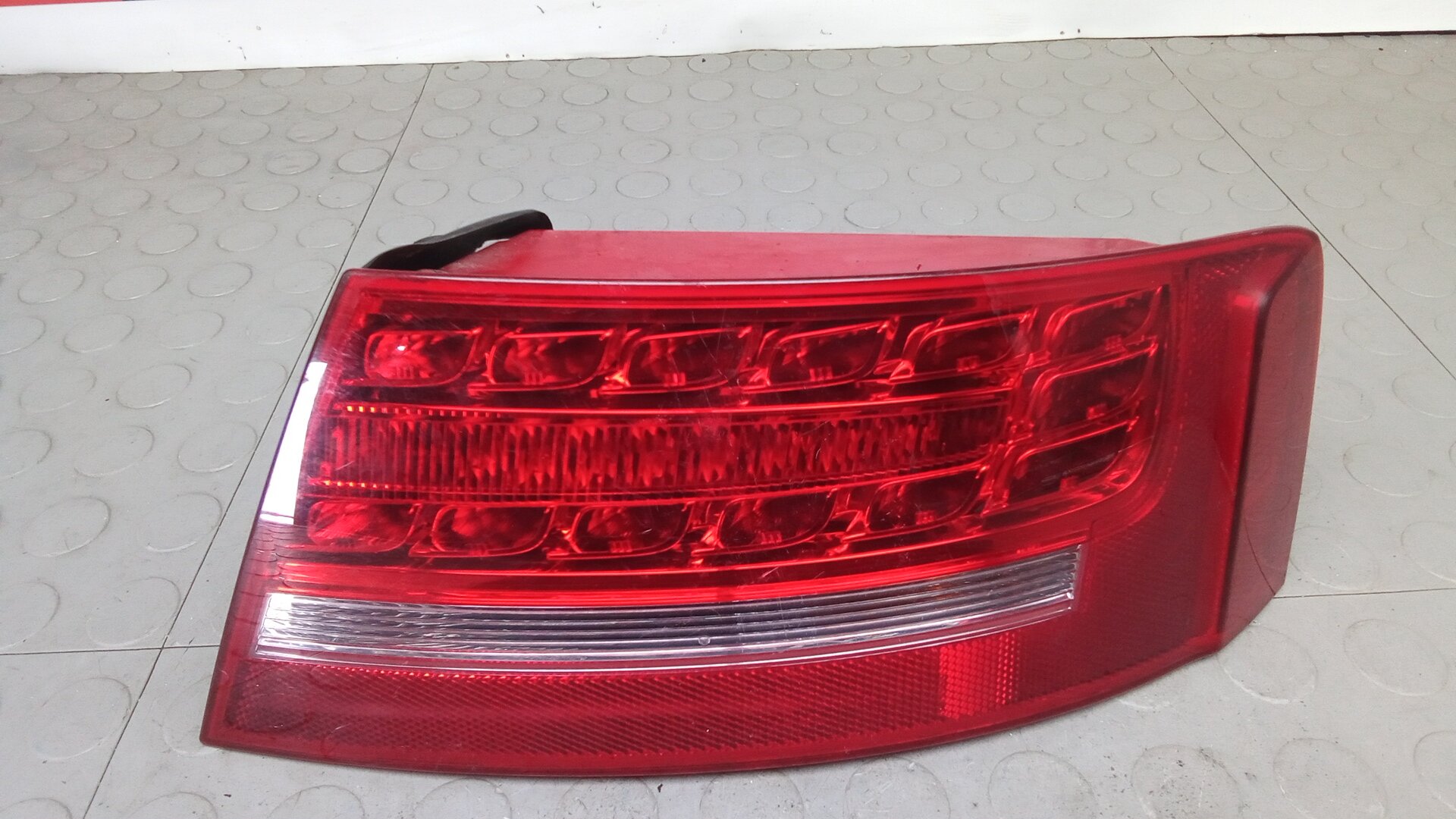 Фонарь задний правый AUDI A5 1, Номер 8T8945096D