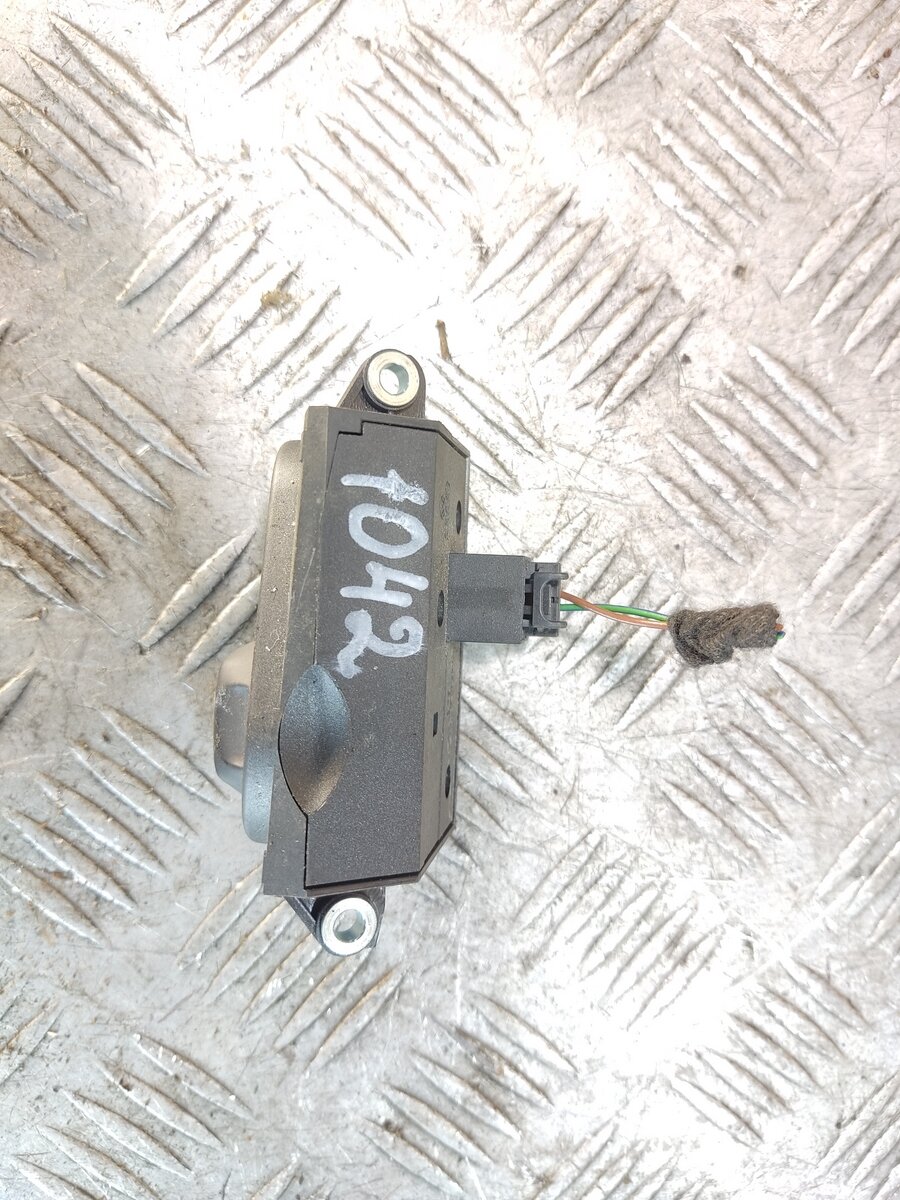 Переключатель регулировки рулевой колонки VOLKSWAGEN Touareg 2010 2018 4H0953551B
