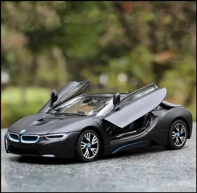 Эксклюзивная модель BMW i8 COUPE 1:24, масштабированная коллекционная, с подсветкой и звуком