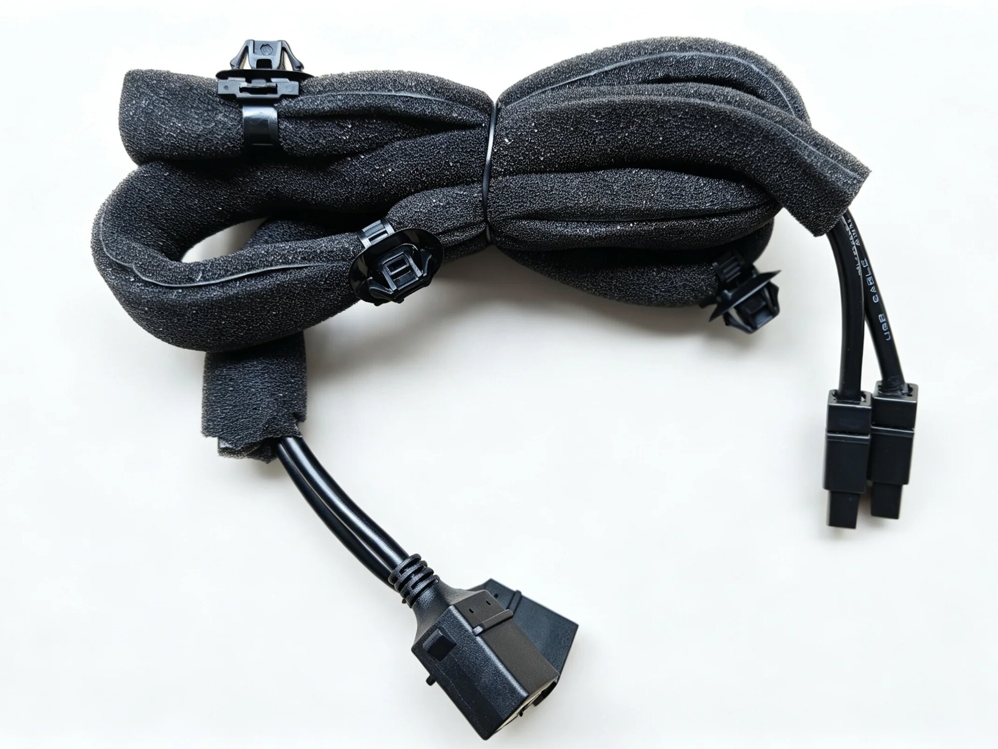USB-кабель ECLIPSECROSS GK0W SDA Line 2-портовый