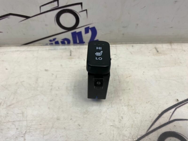 Кнопка обогрева сидений Honda Civic 4D 2008 35650SNB003 FD1 R18A1 (с пробегом)