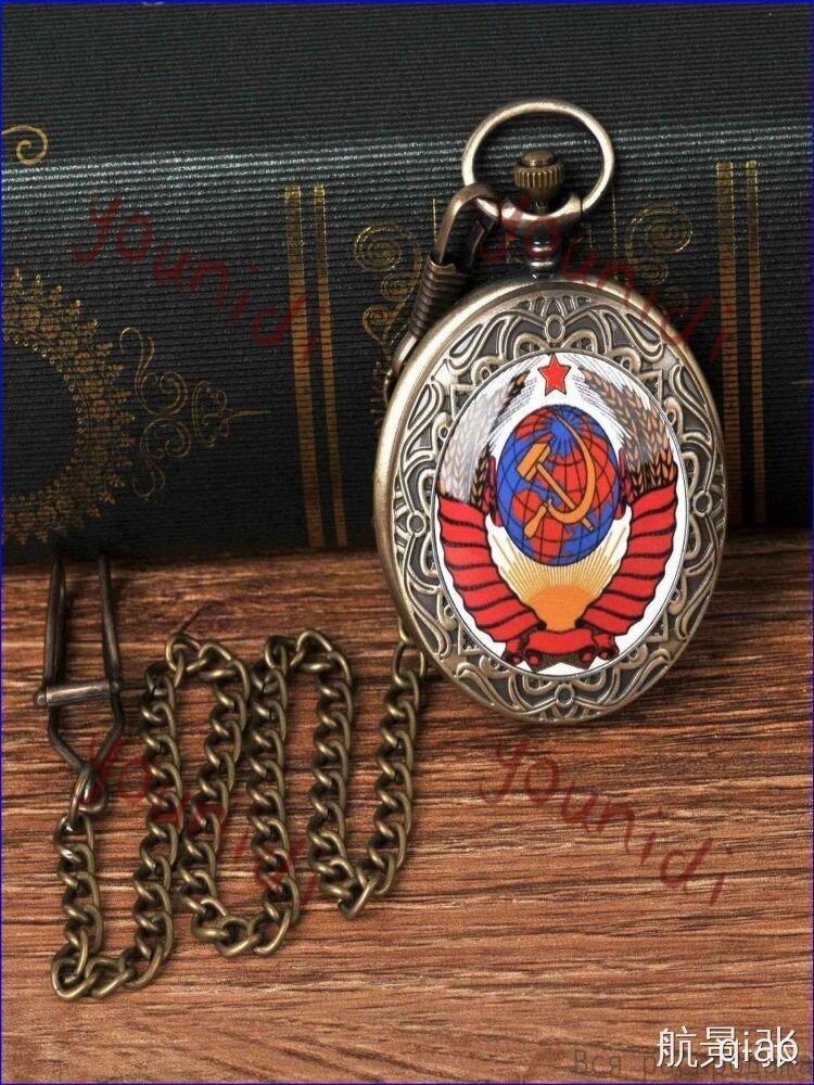 Часы винтаж с советской эмблемой КПСС, набор 2 предмета (часы и значок) золото и серебро для мужчины — фото 1