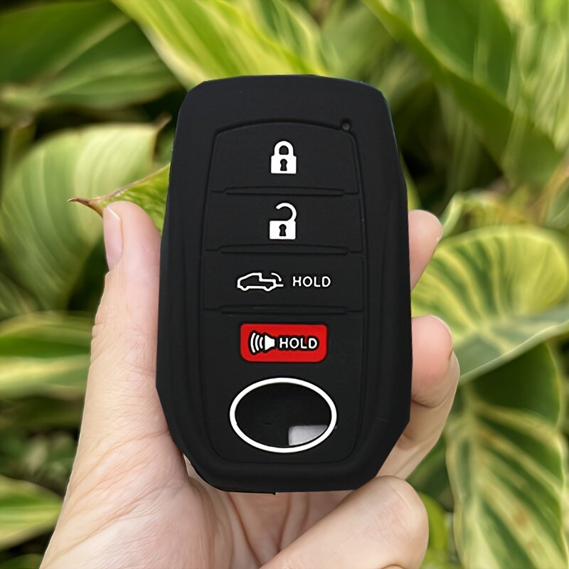 Чехол для ключа из TPU черный для Toyota RAV4, Corolla, Cross, Tundra, Grand Highlander, Venza, Sienna, Land Cruiser, Fortuner, Mirai