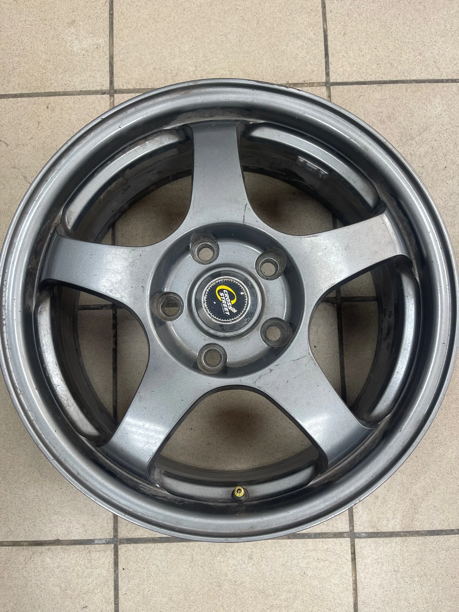 Литой диск R15 5*114.3