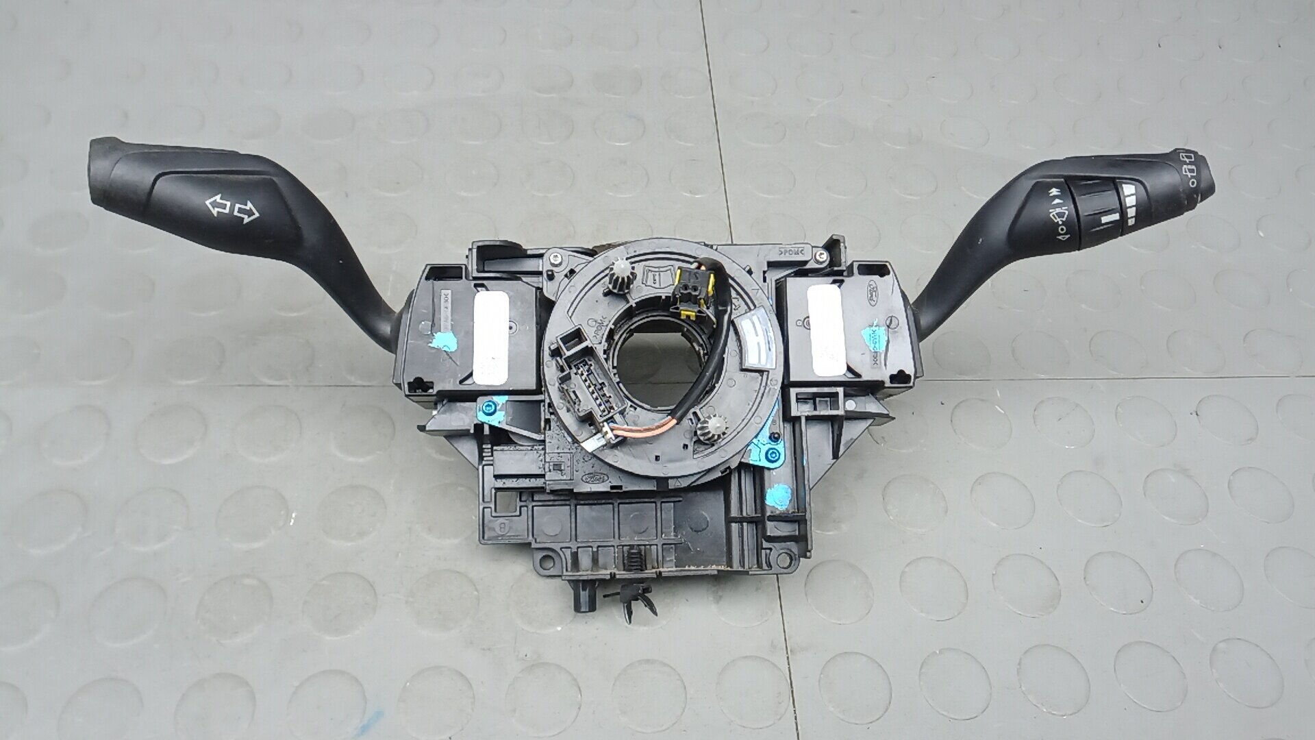 Переключатель поворотов и дворников (стрекоза) FORD FOCUS 3, Номер 1876932, CV6T13335BE, 1883869, 1900224