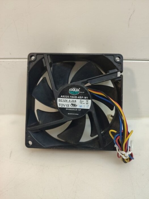 Вентилятор 92 x 92 x 25 мм COOLER MASTER A9225-18AB-4BP-M1 12V 0.22A 4-pin