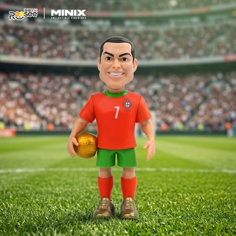 Фигурка футболиста Cristiano Reesee x MINIX 12 см