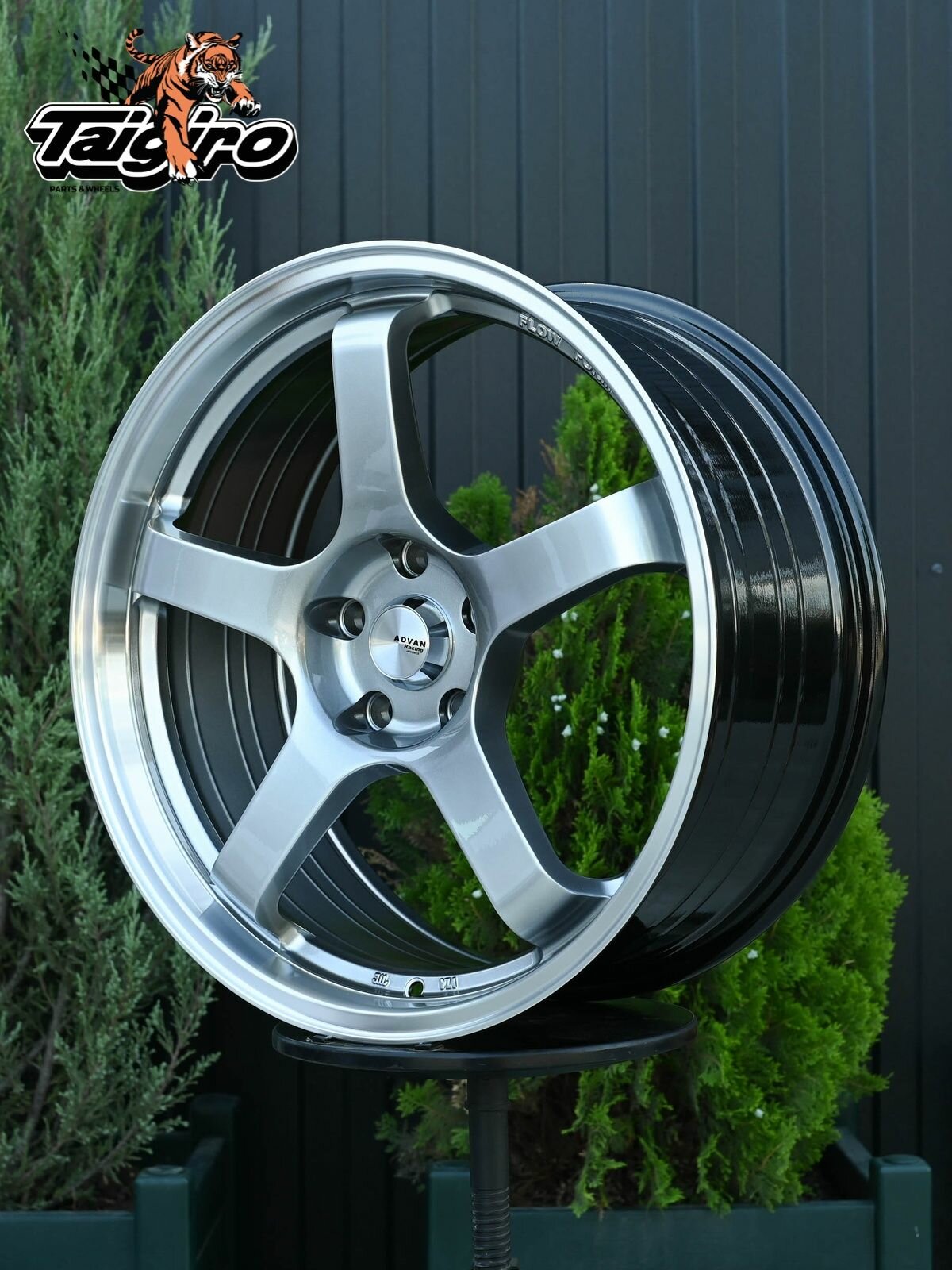 Taigiro Топ дизайн Колесный диск Литой 19x8.5 PCD5x114.3 ET38 D73.1 Темный хром