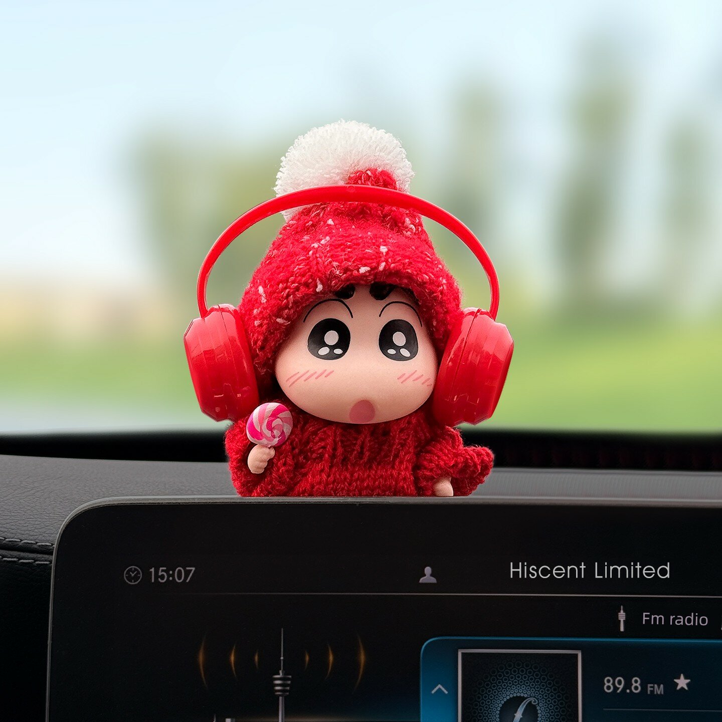 Украшение для приборной панели автомобиля теплой красной расцветки, уютный праздничный дизайн