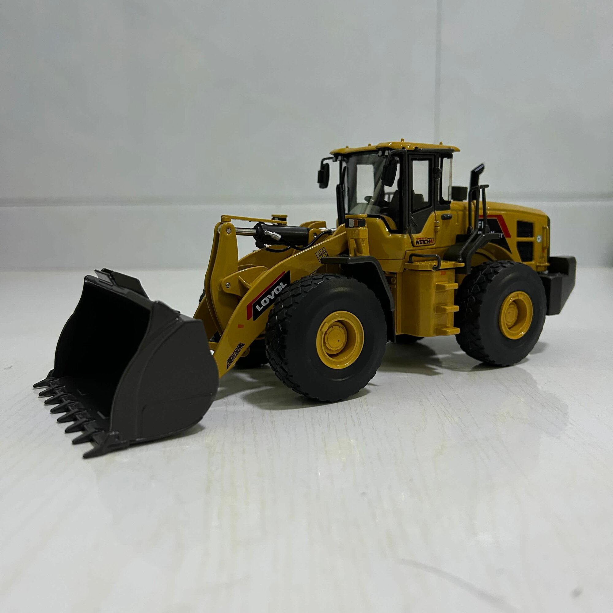 1:35 Модель вилочного погрузчика Weichai Lovol LOVOL FL980K loader
