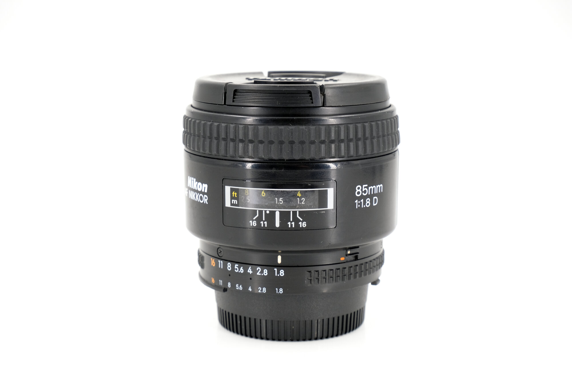 Nikon AF 85mm f/1.8 D