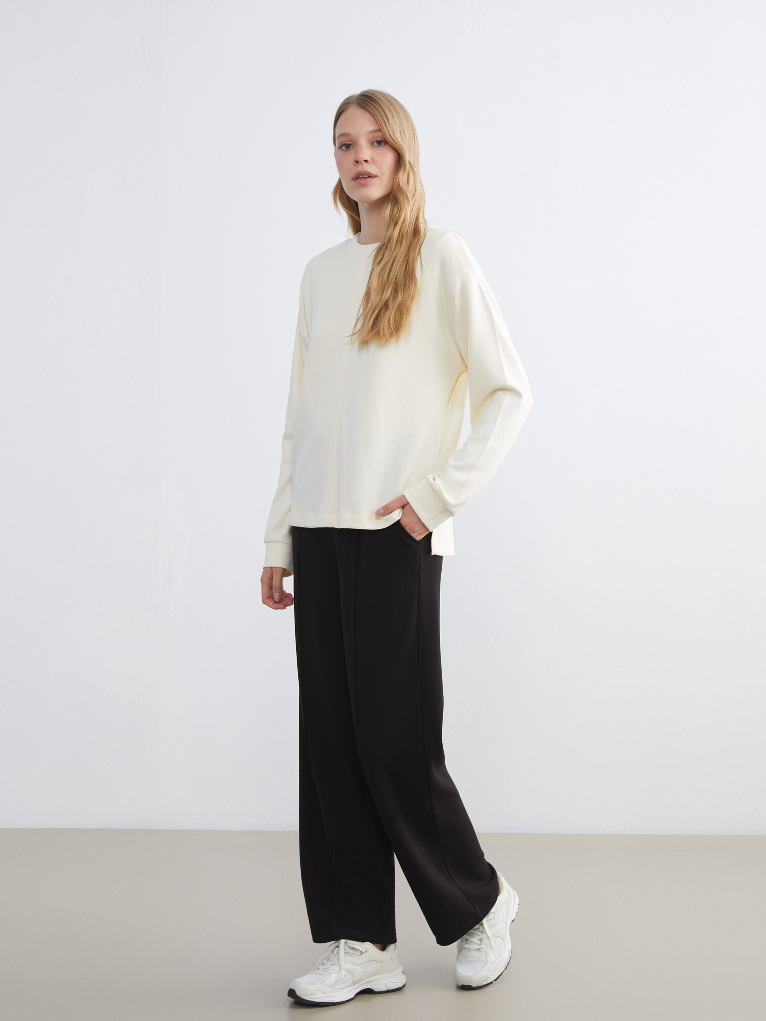 Брюки спортивные