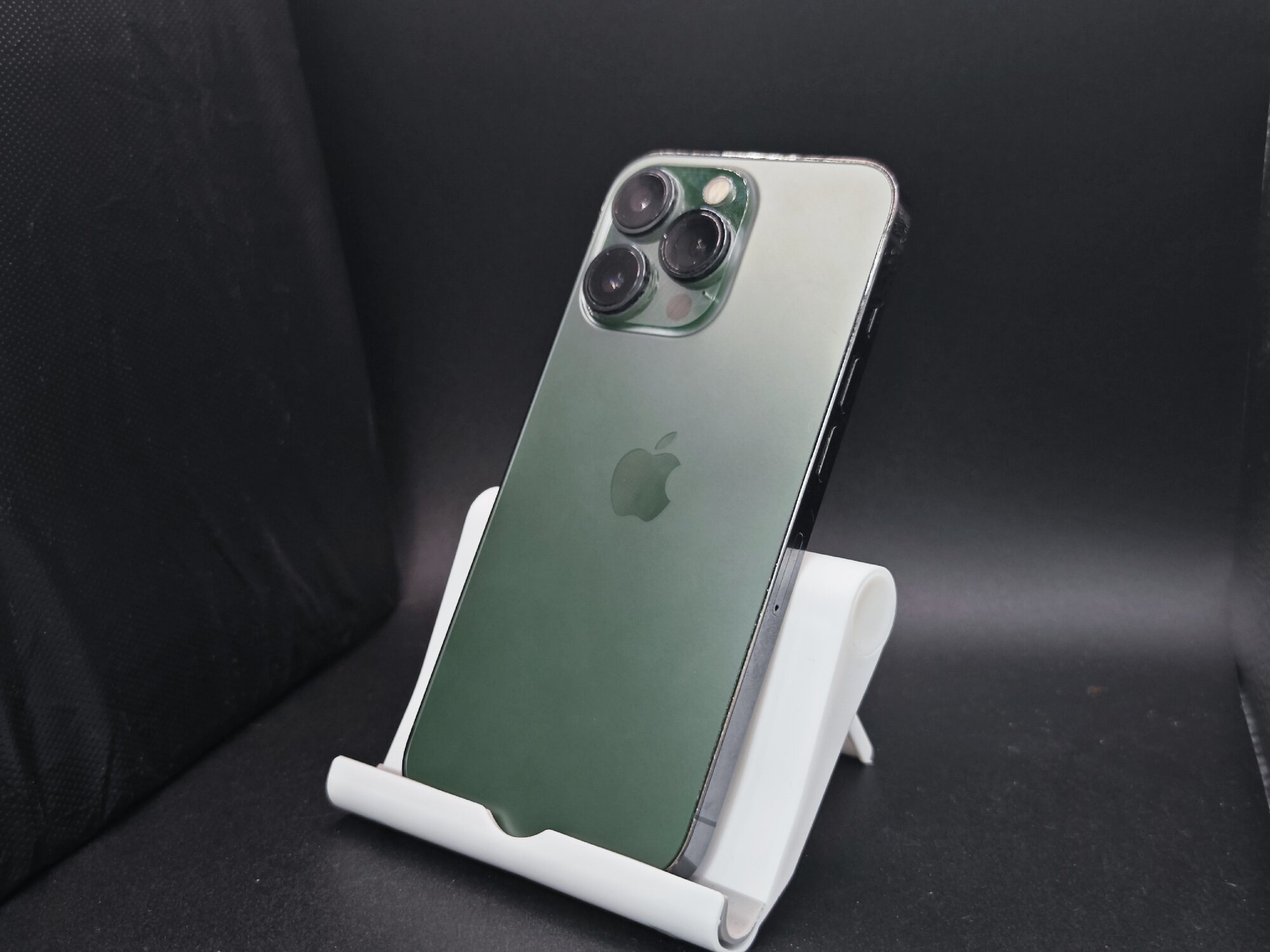 Смартфон Apple Iphone 13 Pro 256gb, альпийский зеленый Б/У уценка