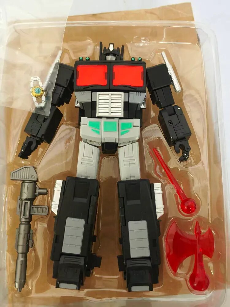 Трансформеры: /Transformers: Optimus Prime-Dark(18cm) Длина автомобиля 15,7 см