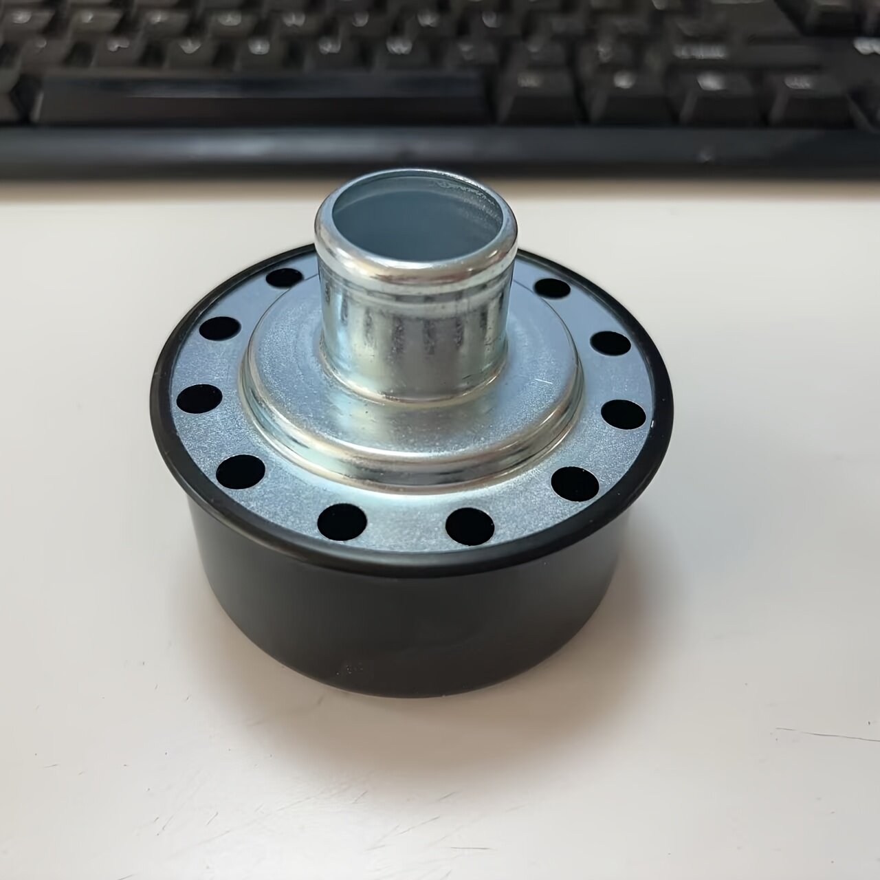 Крышка вентиляционного клапана круглая нажимная для Ford BBC SBF 327 350 302 454 502, черная
