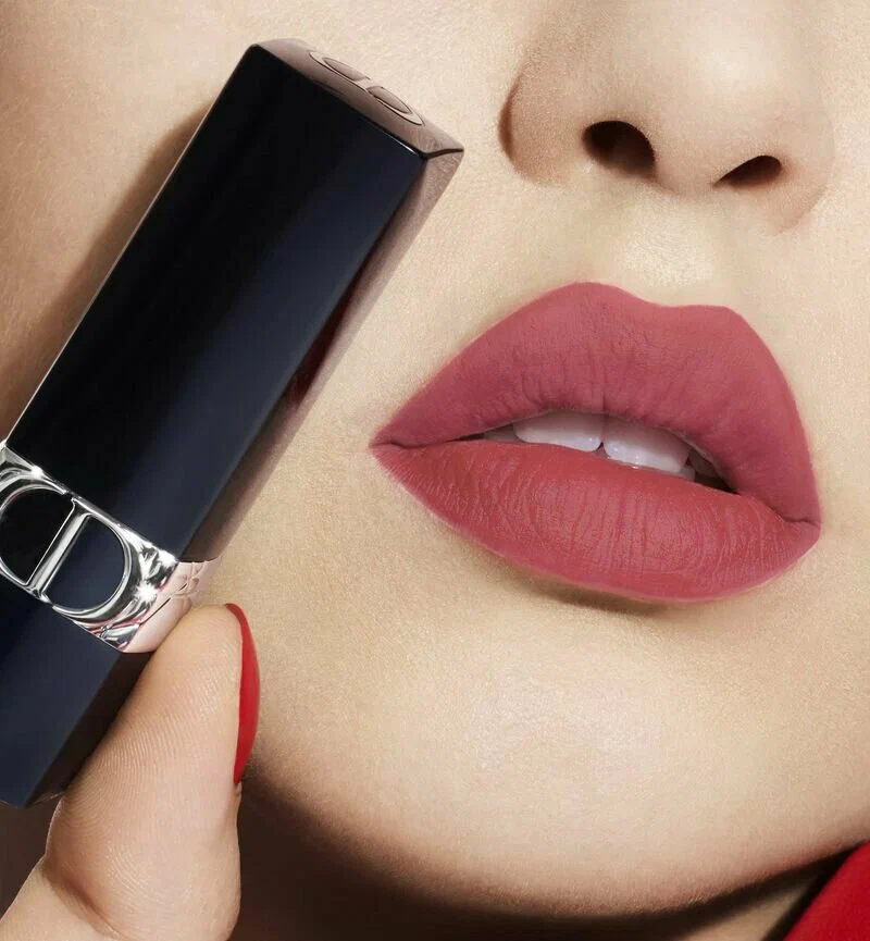 Dior 720 Icone Velvet Rouge Dior Бархатный финиш и увлажнение Помада для губ