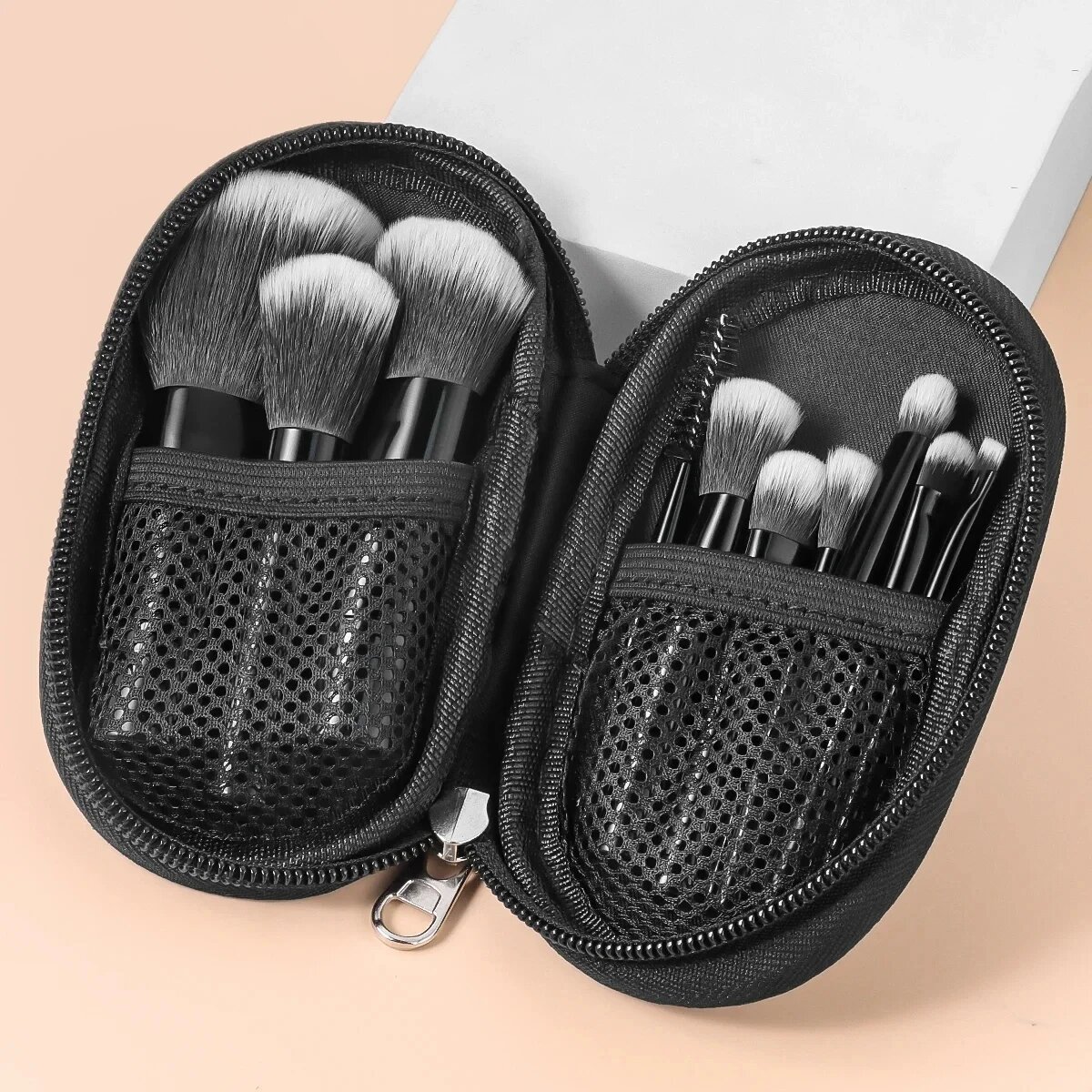 Набор из 10 розовых мини-кистей для макияжа black with bag