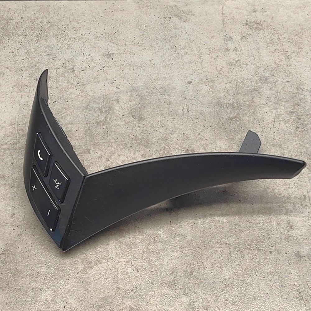 Кнопки на руль BMW 5 E60 2004 61316935833