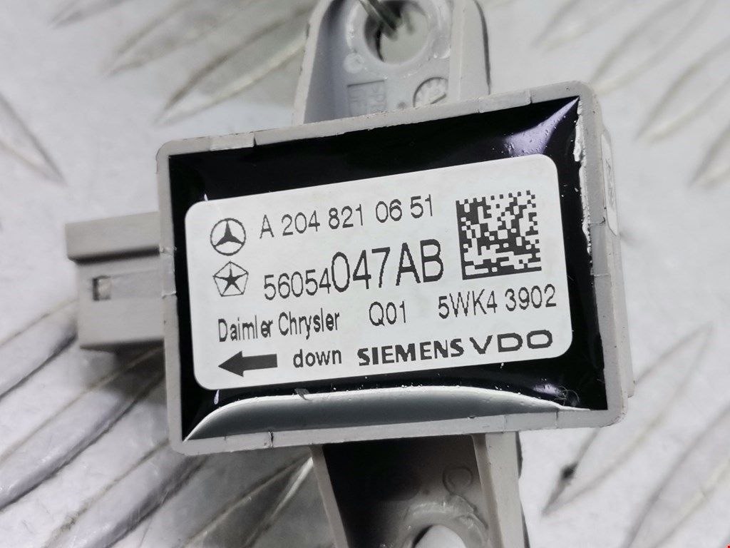 Датчик удара / 2180621 5WK43902 A2048210651 для Mercedes C-Class (W204) (с пробегом)