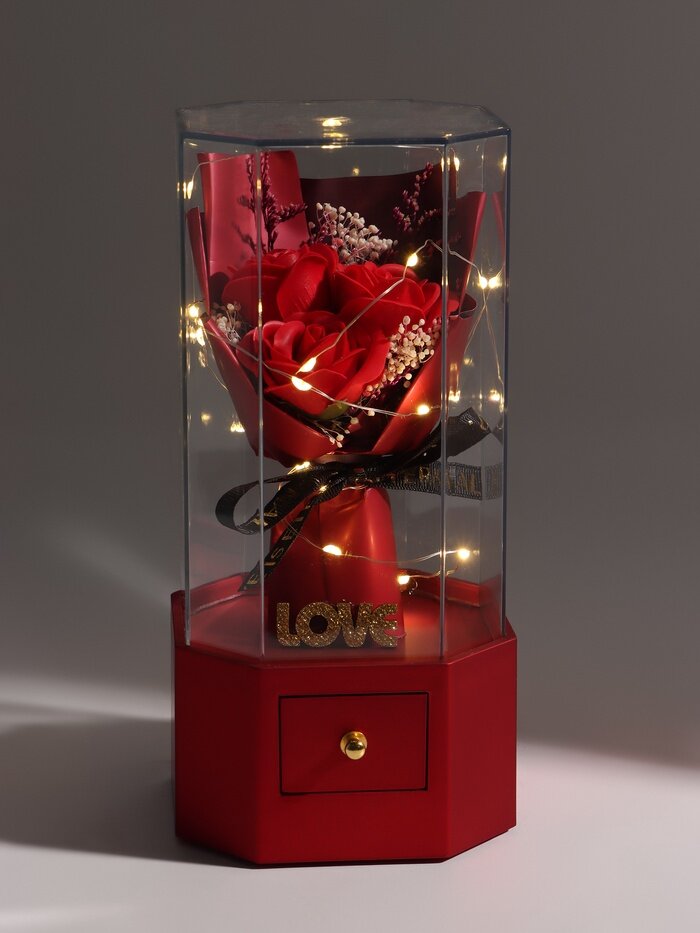 Шкатулка декоративная «Роза Love», с подсветкой, 3хААА, LN1445, 10×10×20.5 см, красный