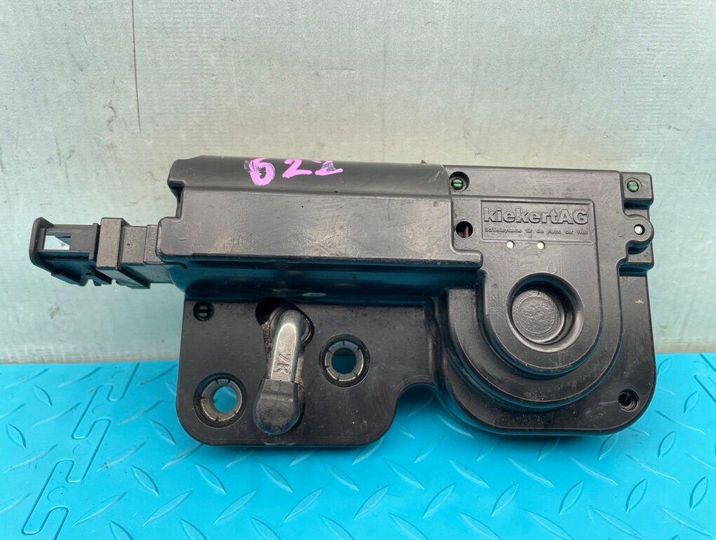 Замок багажника Porsche Cayenne 2009 957 M48.01 4.8 OEM 95551251101
