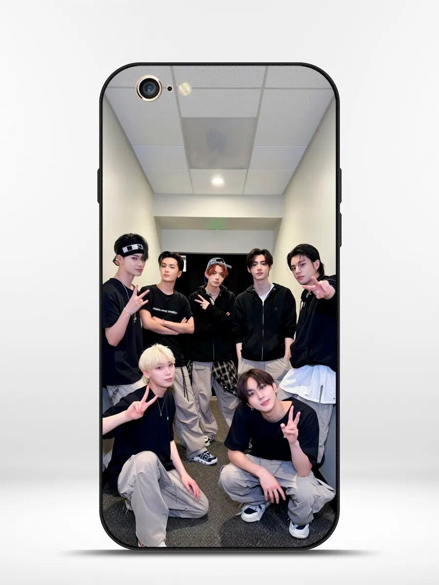 Чехол на iPhone 5 Enhypen