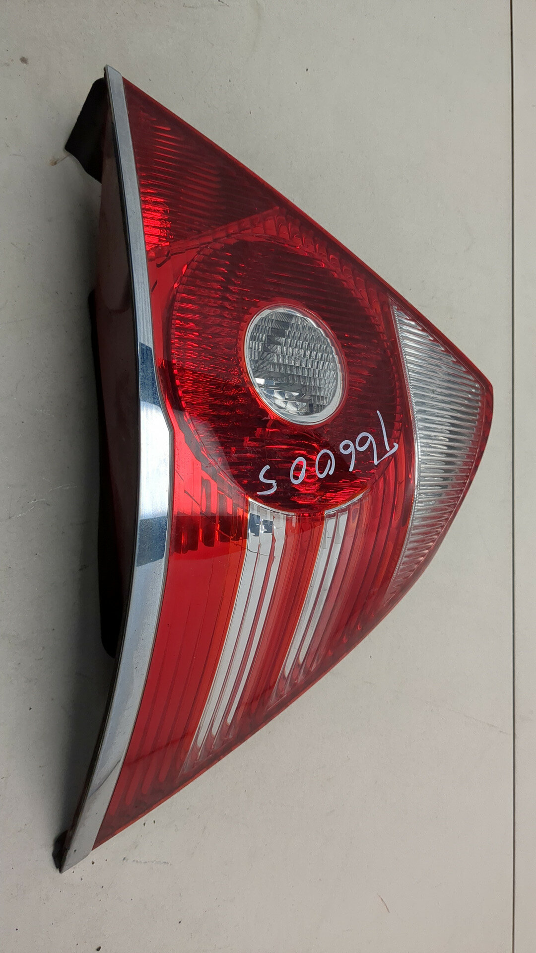 Фонарь (задний) правый Ford Mondeo 3 Б/У