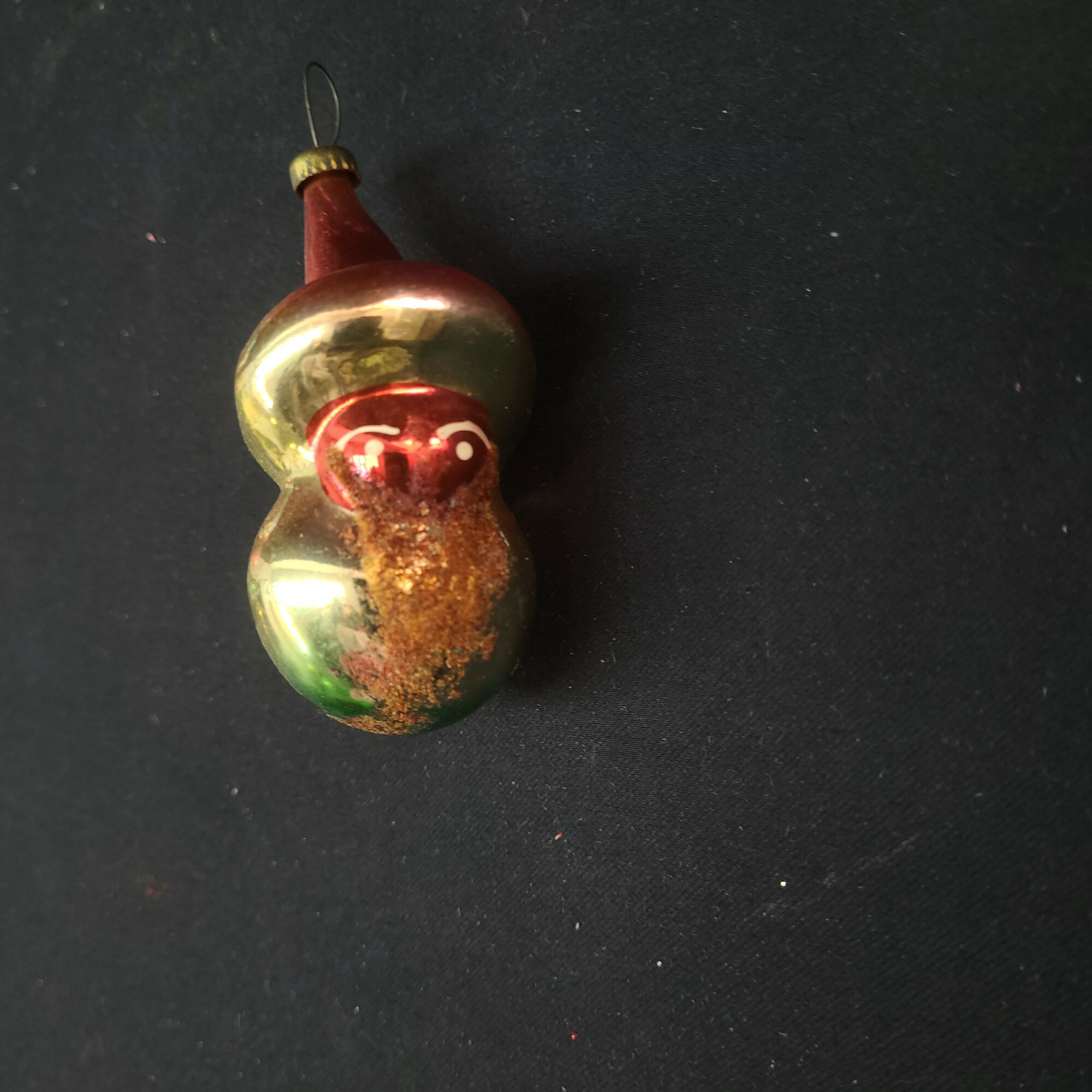 Елочная игрушка винтажная, СССР. Стеклянная фигурка человечка в красном колпаке с бородой