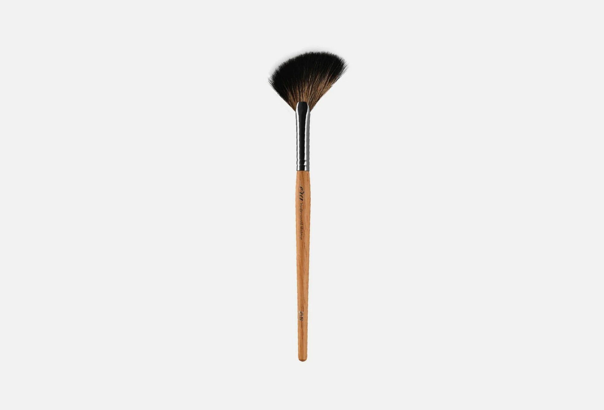 Era Professional Makeup 25n Веерная кисть для хайлайтера и
