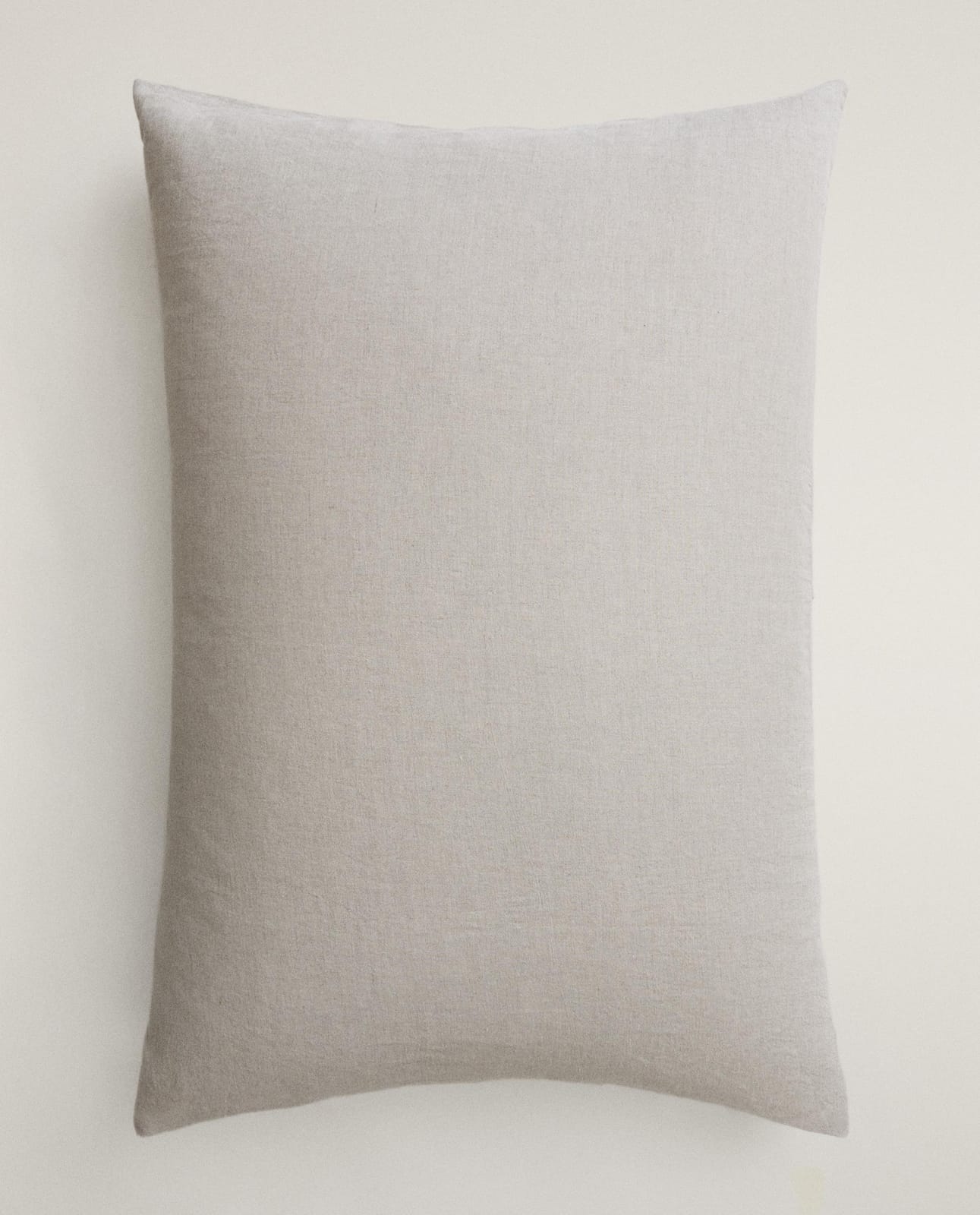 Наволочка декоративная ZARA HOME XXL из льна, светло-бежевый, 70x90 см 2150/008/052-70