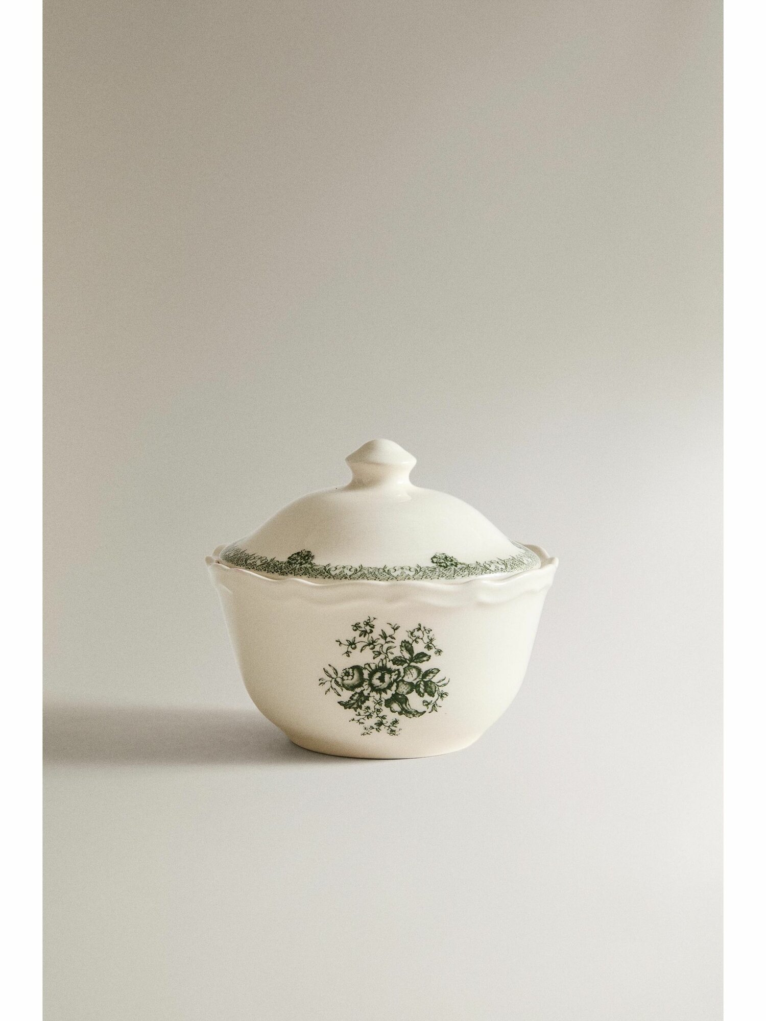 Сахарница Zara "FLORAL EARTHENWARE SUGAR BOWL" темно-оливковая керамическая