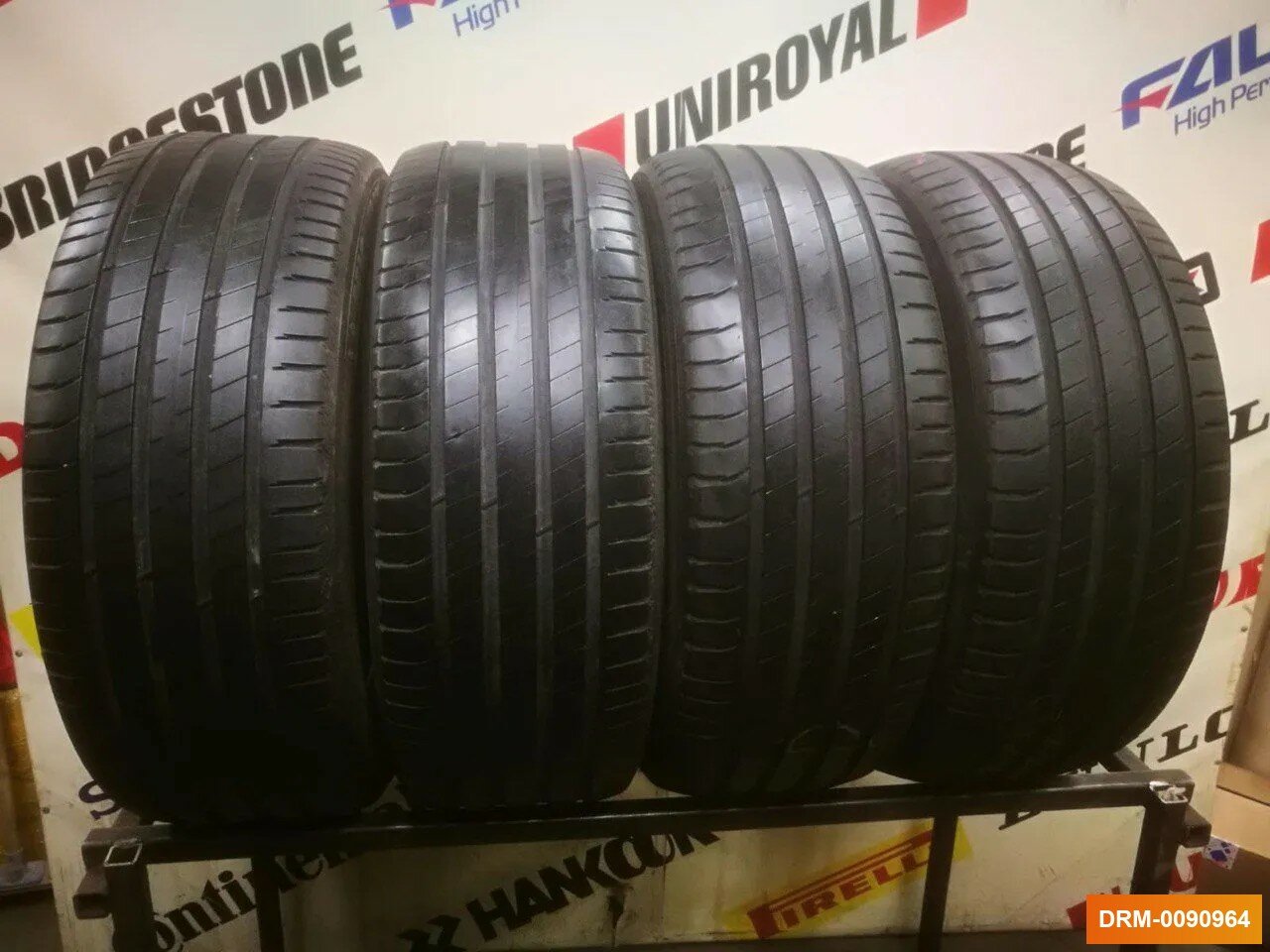 Комплект (4 шт) летних БУ шин Michelin Latitude Sport 3 235/55 R19 25% износ 2973737304