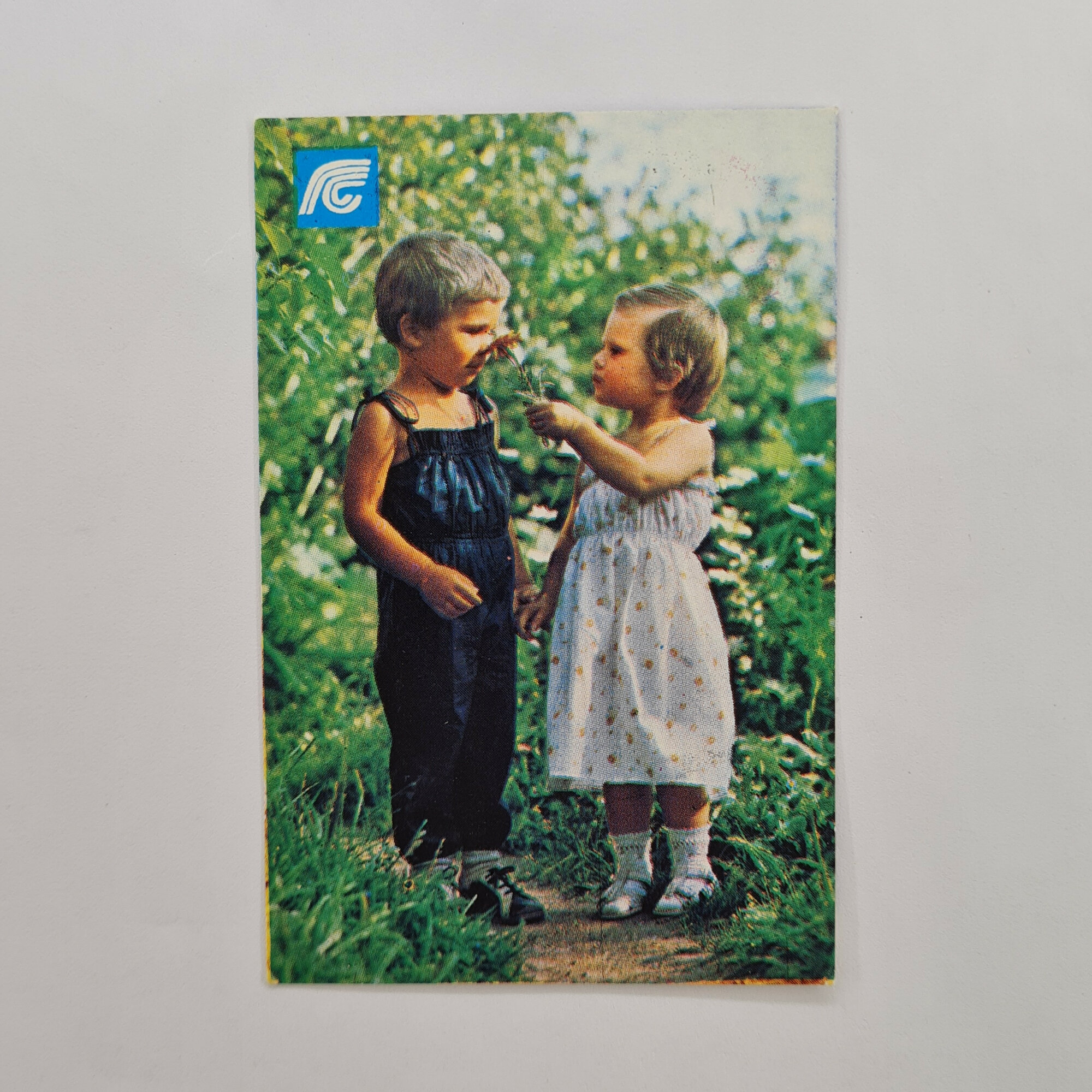Карманный календарик 1991. Дети с цветами на фоне природы. Календарь винтажный