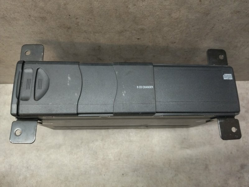 CD-чейнджер BMW x5 E53 65126913389