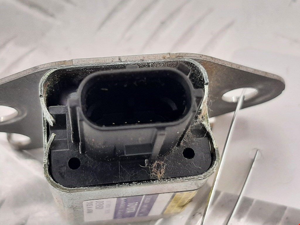 Датчик удара / 866376 8983308011/1879001850 8983308011 для Toyota Sienna (XL20) (с пробегом)