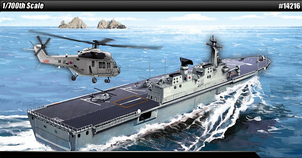 Сборная модель "Флот ROK Navy Dokdo (LPH 6111)" (1:700), артикул 14216