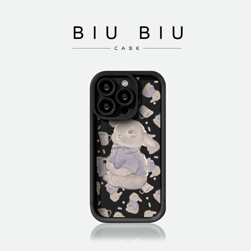 Чехол на Айфон 15 Про Макс / iPhone 15 Pro Max черный с принтом Кролик силиконовый ударопрочный