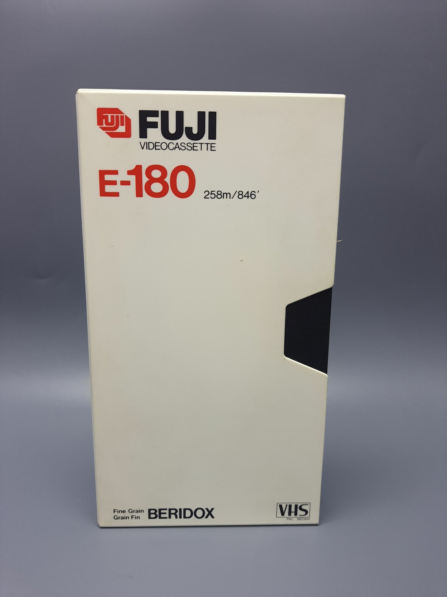 Видеокассета VHS Fuji E-180 Beridox серии HQ, с записью фильма. Япония