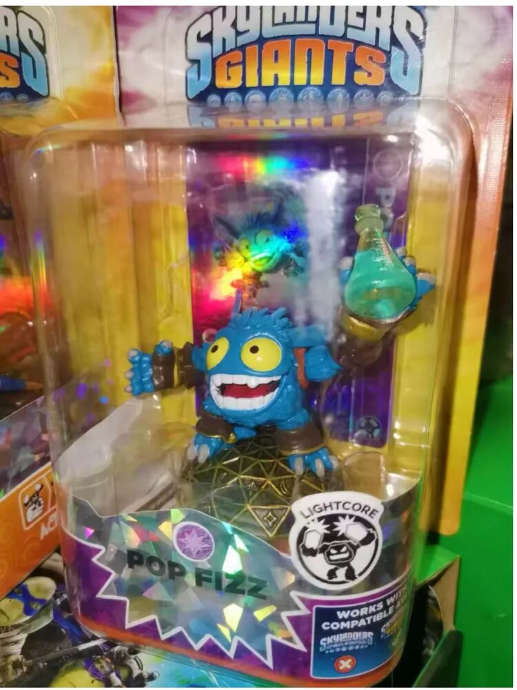 Skylanders, Оригинальная коробка Маленькая скульптурная модель куклы