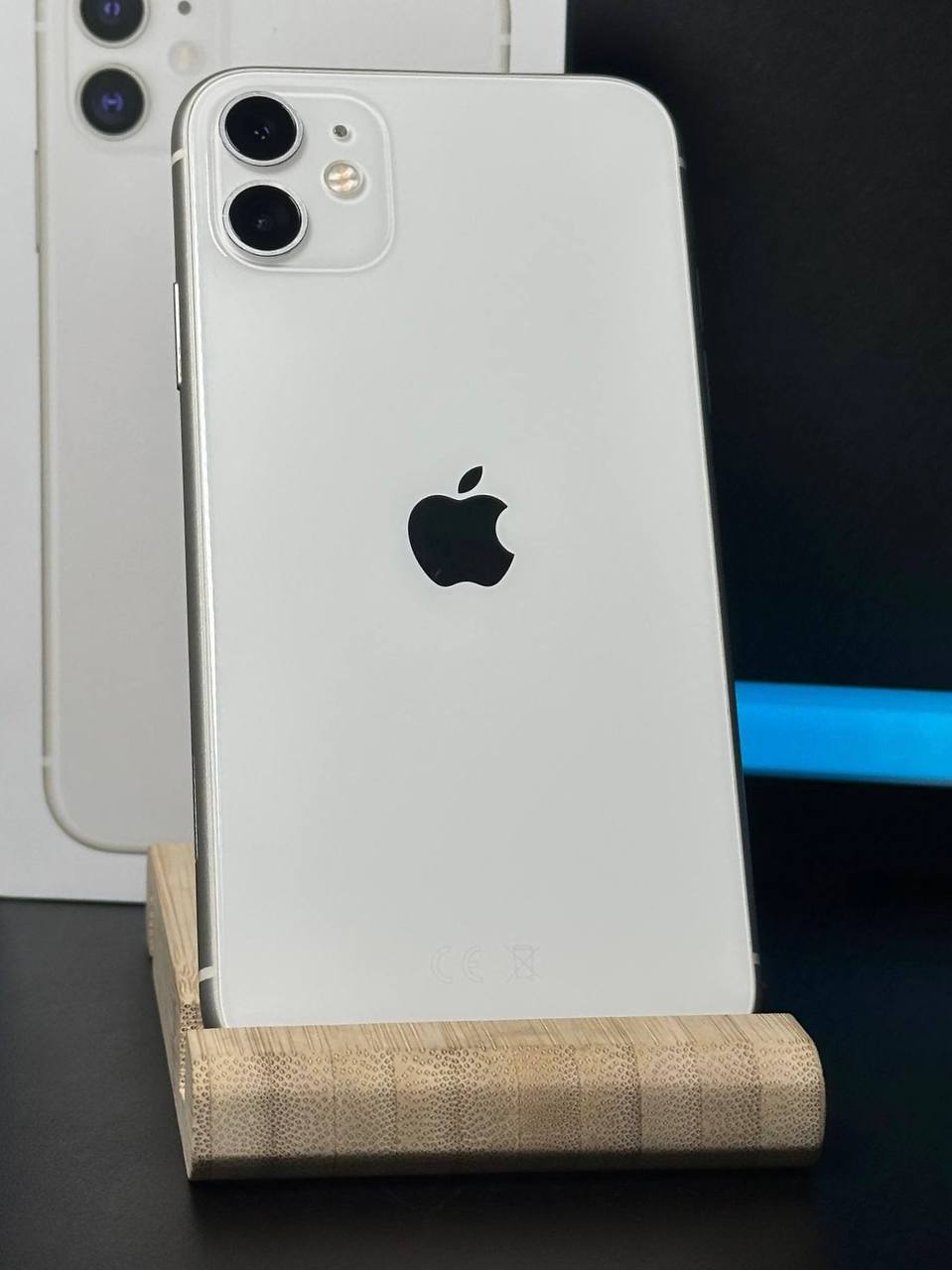Смартфон Apple iPhone 11, 128 ГБ, nano-SIM + eSIM, белый