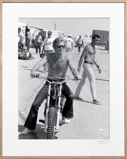 Постер IMAGE REPUBLIC LA GALERIE PHOTO REDFORD MOTO 02PHOTREDMO 400х500