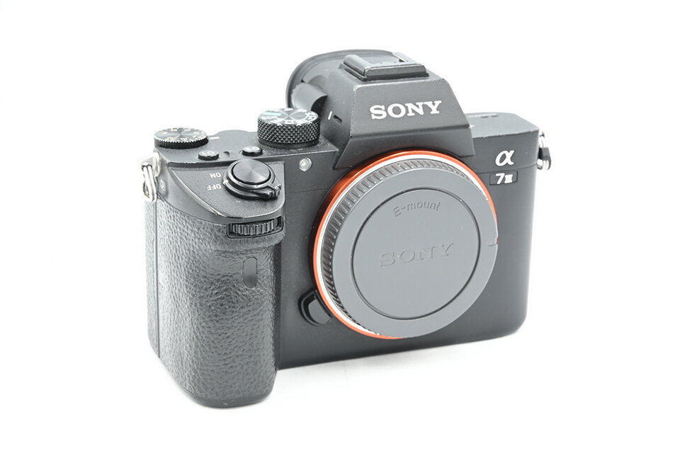 Беззеркальный фотоаппарат Sony A7 III Body