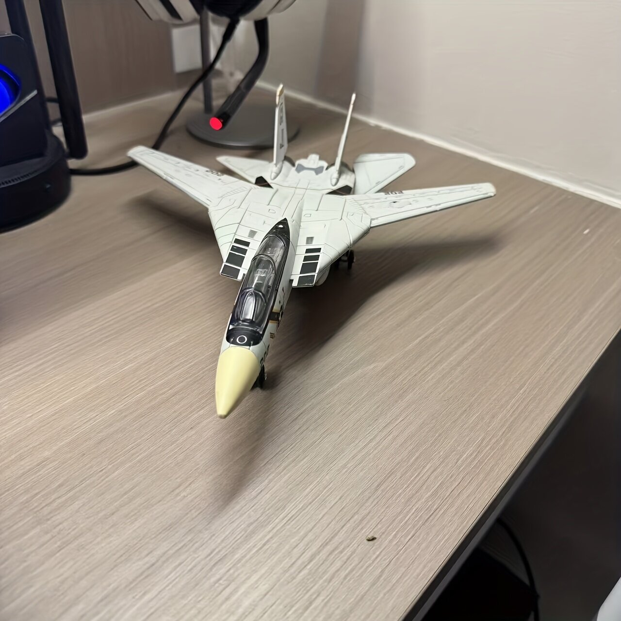 Сборная пластиковая модель самолета F-14, для взрослых коллекционеров, настольное украшение, подарок на Рождество и Хэллоуин