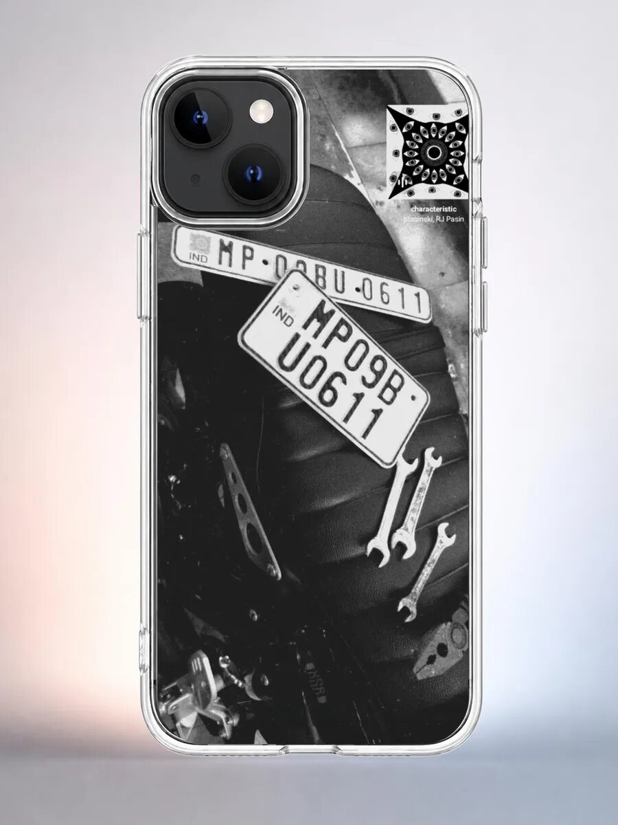 Чехол iPhone 14 мотоцикл в гараже силиконовый