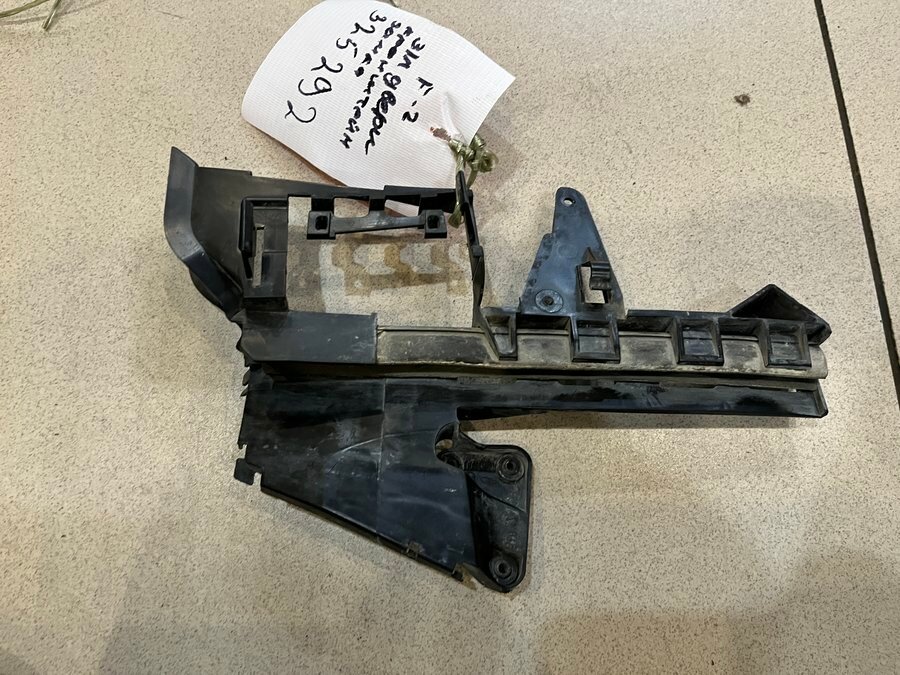 Кронштейн от Ford Focus 2 2004-2008
