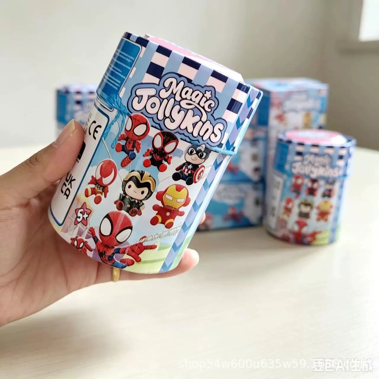 Игрушка-антистресс сквиши в сюрпризной упаковке с медленным восстановлением формы