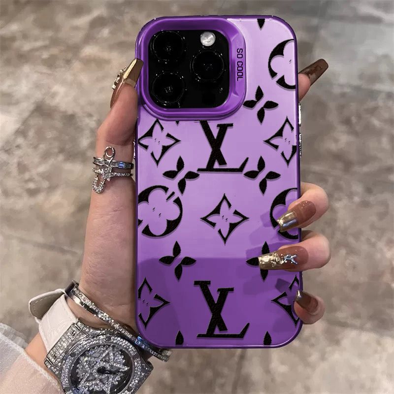 Чехол на Aйфон 13 Про Мак / IPHONE 13 PRO MAX фиолетового прозрачного цвета с черным принтом монограммы LV антиударный с амортизацией