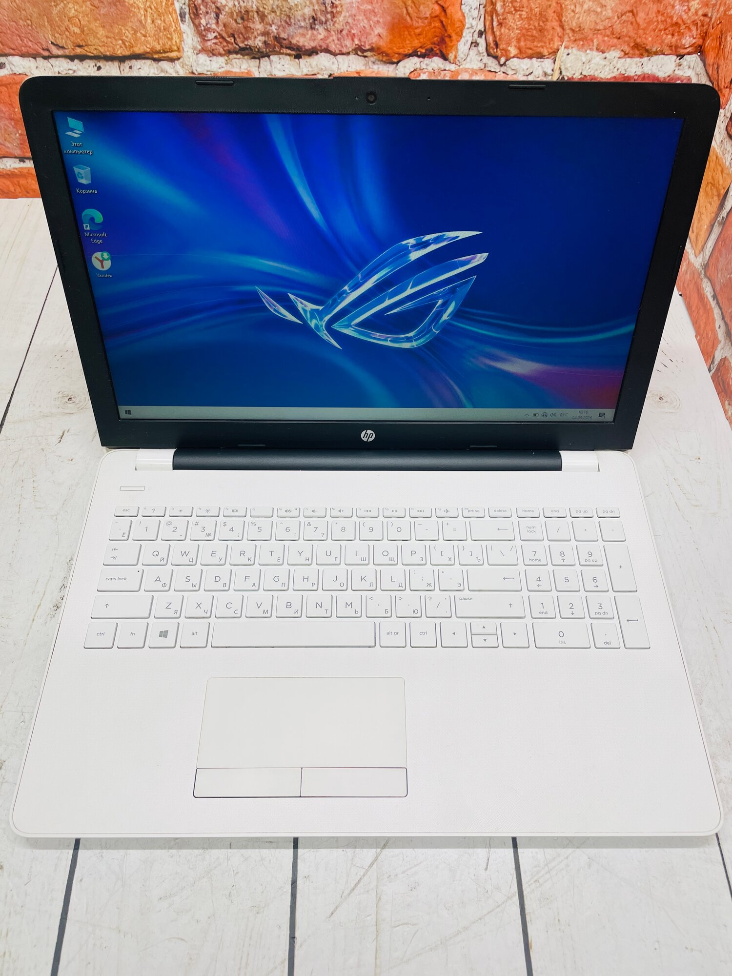Ноутбук 15,6, HP 15-rb512ur, AMD A6 9220, 4 Gb DDR4, 120 Gb SSD, AMD Radeon R3