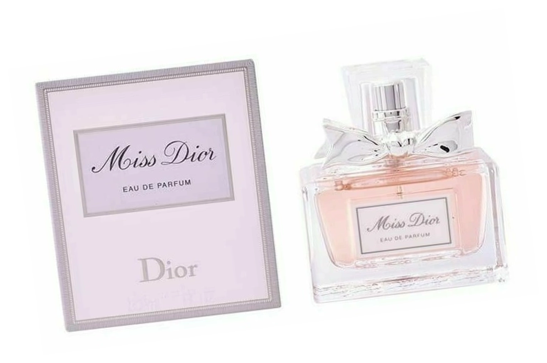 Женский парфюм 30 мл Miss Dior Eau De Parfum 2017 - Кристиан Диор Мисс Диор